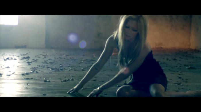Avril Lavigne - Wish You Were Here 0055 - Avril - Lavigne - Wish - You - Were - Here - Video ...