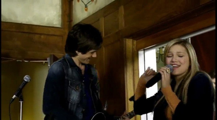 HD - Girl - Vs - Monsters - Skylar - Lewis - Olivia - Holt - Nothing ...